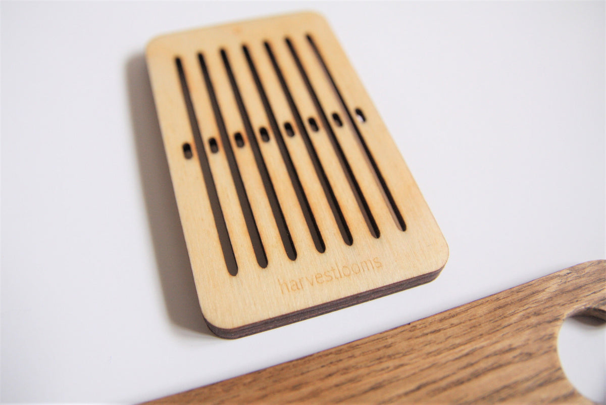 Heddle and shuttle – Harvest Looms